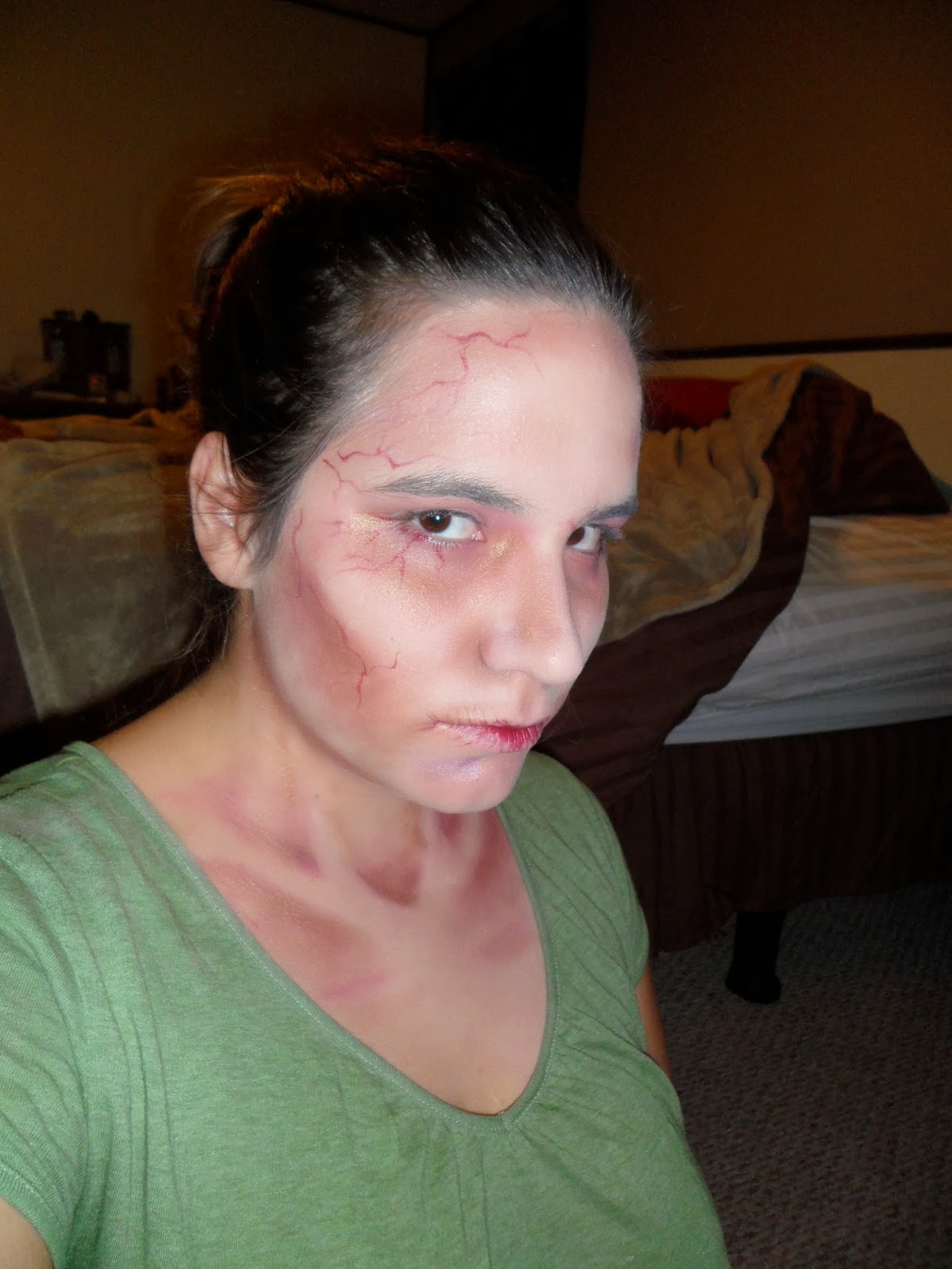 Zombie Makeup -How to- Part 1