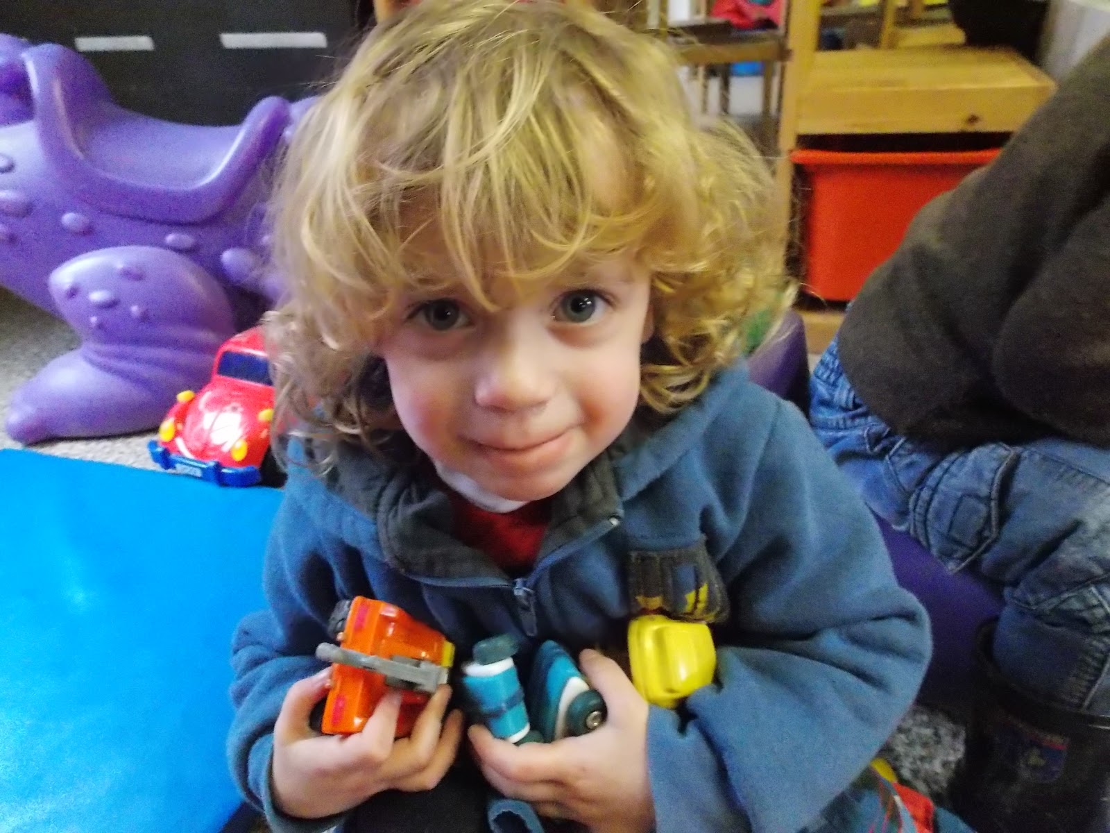 Juf Lysa: Peuterklas 't Regenboogje thema verhuizen