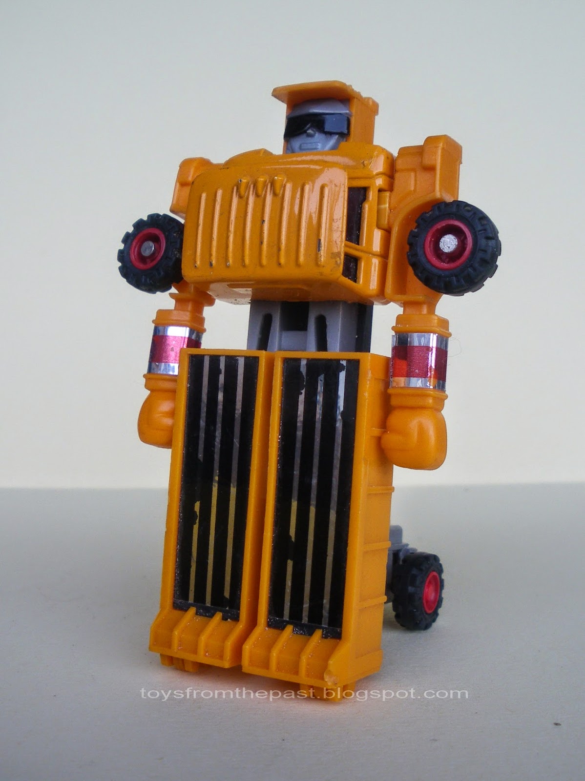 Toys from the Past: #532 MC TOY – MOTORIZED ROBOT – DUMP TRUCK and JEEP ...
