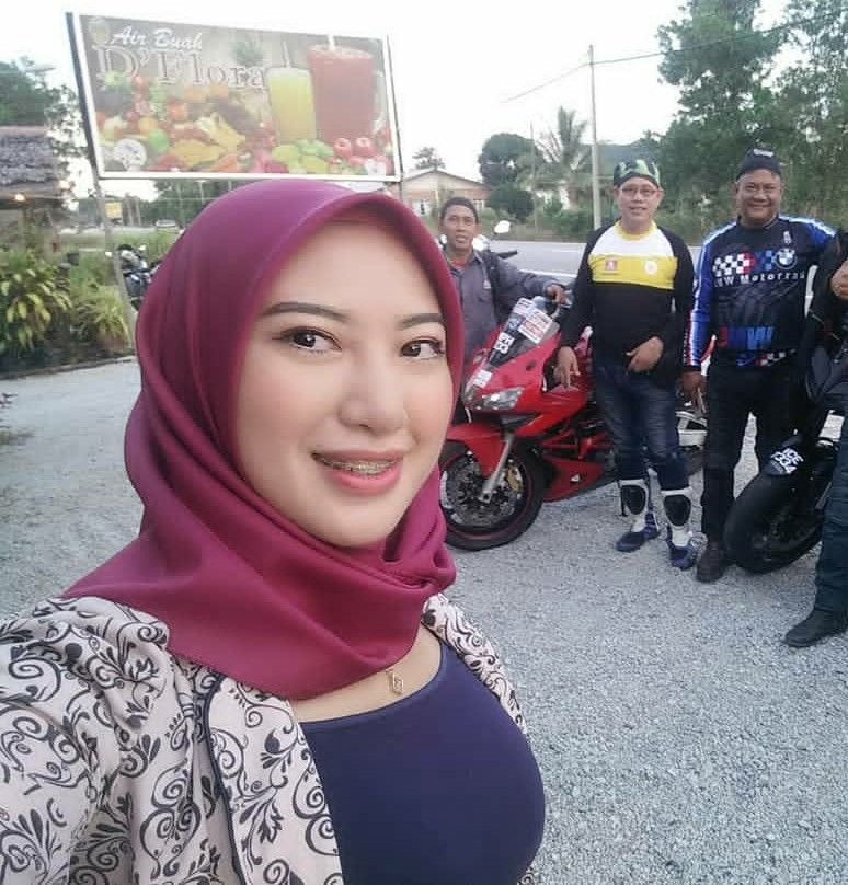 Janda Cantik pemilik cafe yg sempat Viral bikin Meriang - MALAYA PICT
