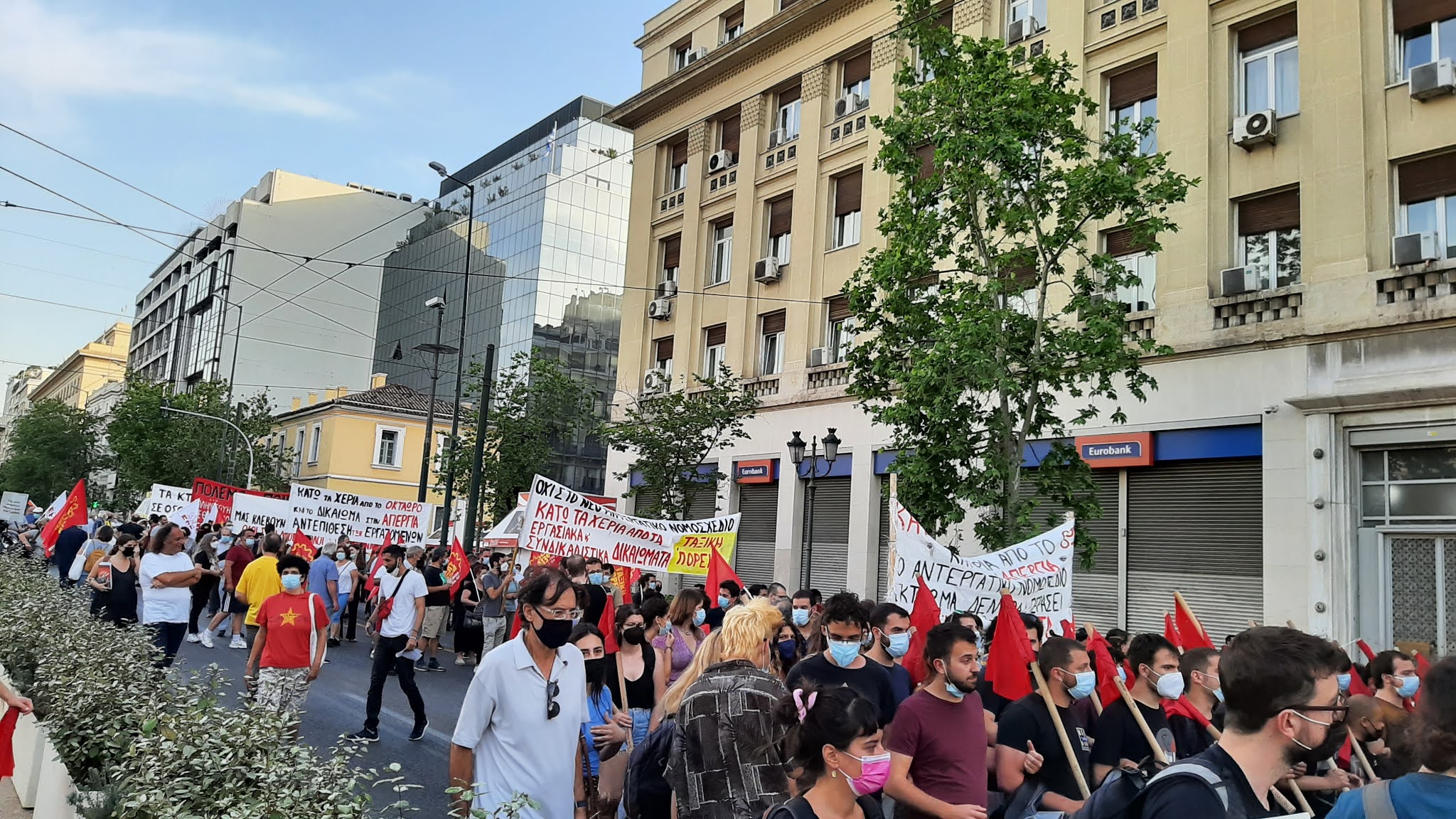 Αντίσταση στις γειτονιές!: ΑΘΗΝΑ | ΦΩΤΟΓΡΑΦΙΕΣ ΑΠΟ ΤΗ ΔΙΑΔΗΛΩΣΗ ΕΝΑΝΤΙΑ ...