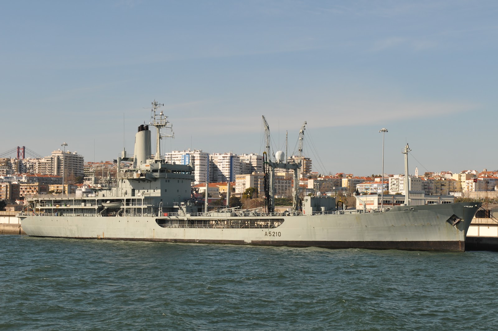SHIPS & THE SEA - BLOGUE dos NAVIOS e do MAR: NRP BÉRRIO ex-BLUE ROVER