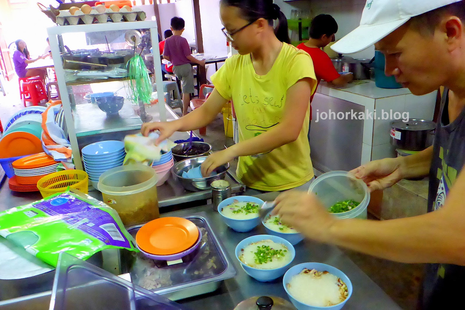 Hometown Flavours 拉美士雞絲粥六味湯 Labis Chicken Porridge |Tony Johor Kaki ...