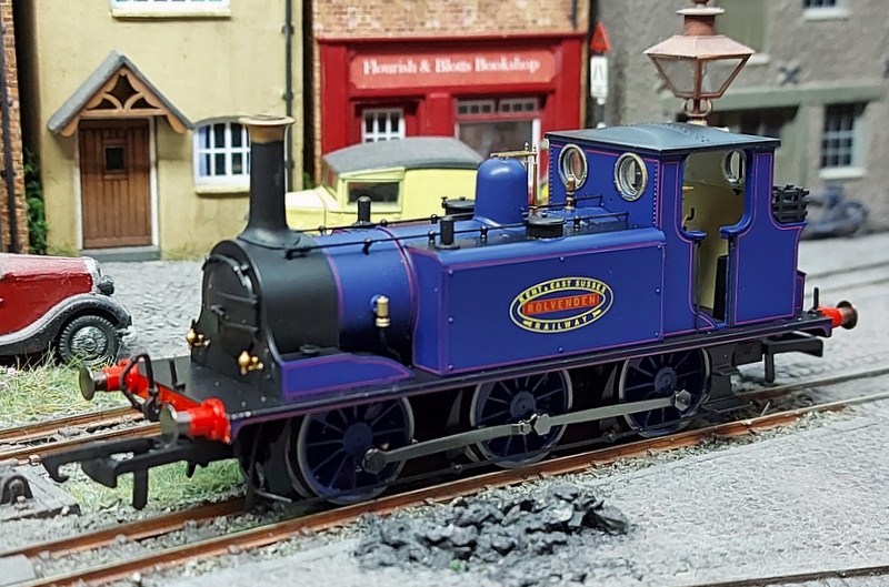 Michael's Model Railways: A blue Terrier