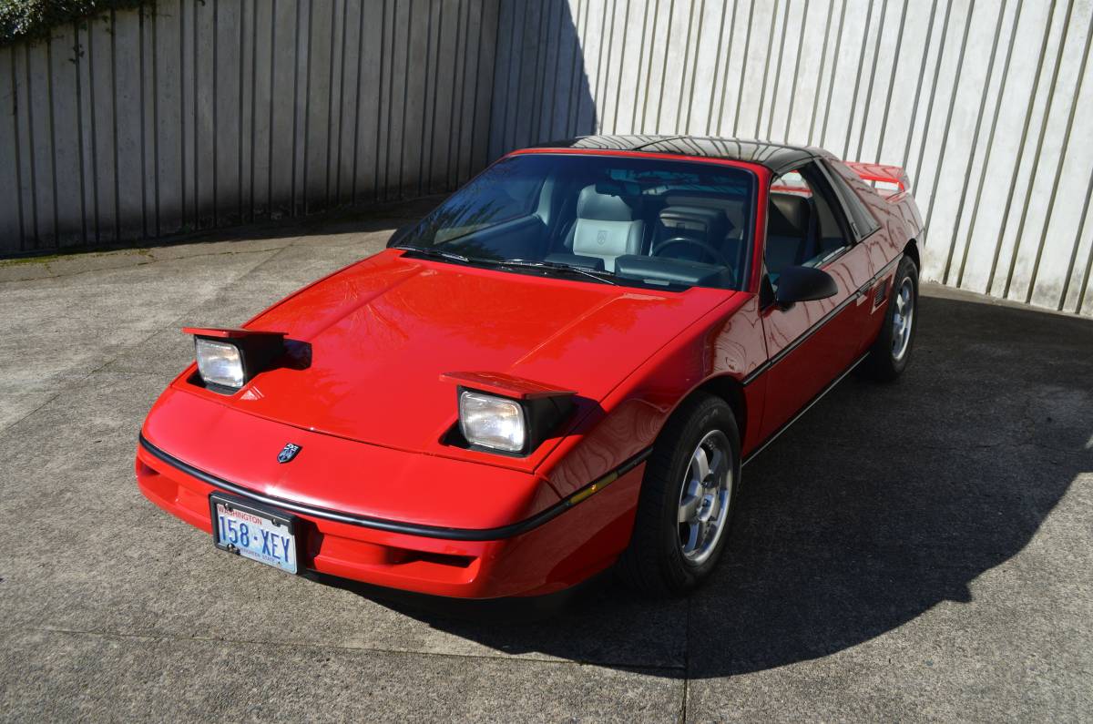 T-Top, Bottoms-Up: 1988 Pontiac Fiero Formula - DailyTurismo