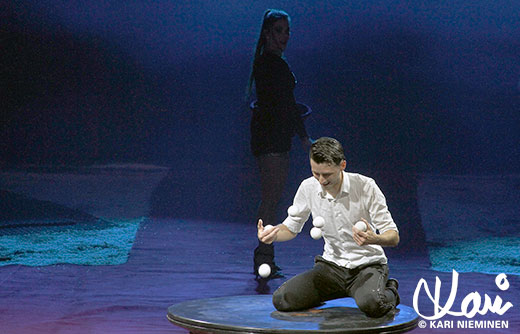 Sirkusteltta: 2020 • Pallot hallussa • Master of multitasking