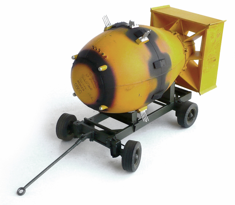 The Great Canadian Model Builders Web Page!: Fat Man