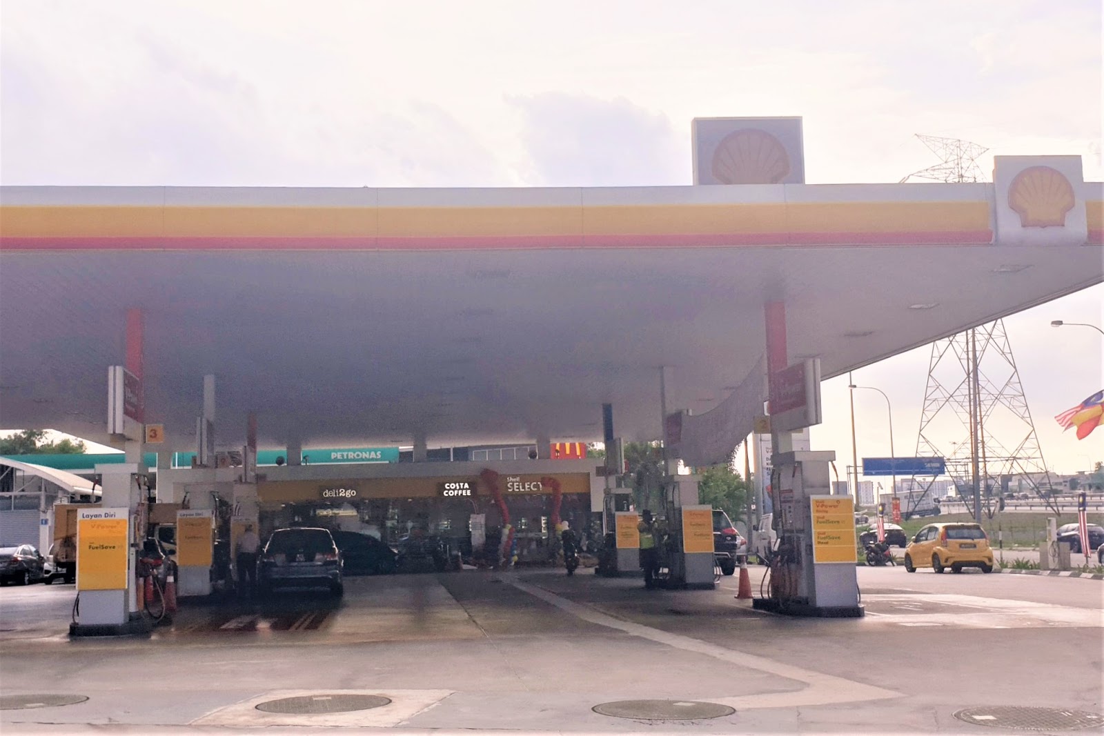 E-Wen Hooi: Limited Edition Merdeka Snack at Shell deli2go