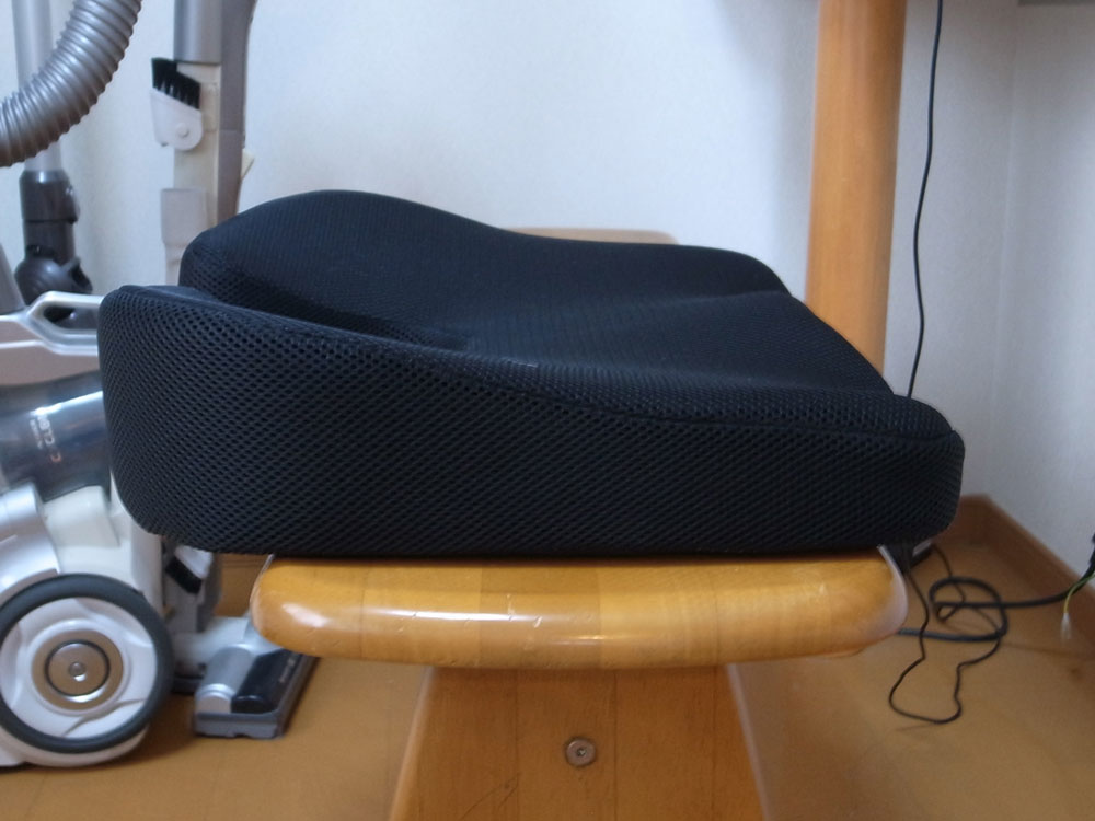 xr100で遊ぶ？: IKSTAR 第四世代ヘルスケア座布団の効果はいかほど？