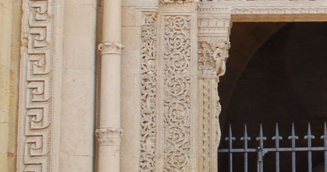 A Glossary of Romanesque Architecture: Rinceau (winding plants motif ©)