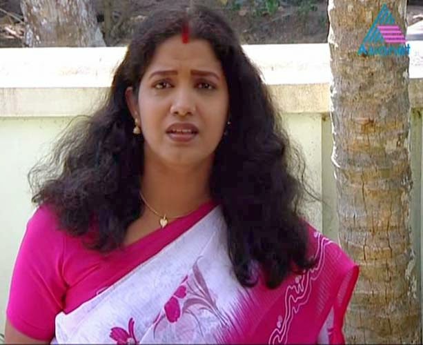 Maya Moushmi Mallu Malayalam Serial Actress Photos | MALAYALAM ACTRESS FANS