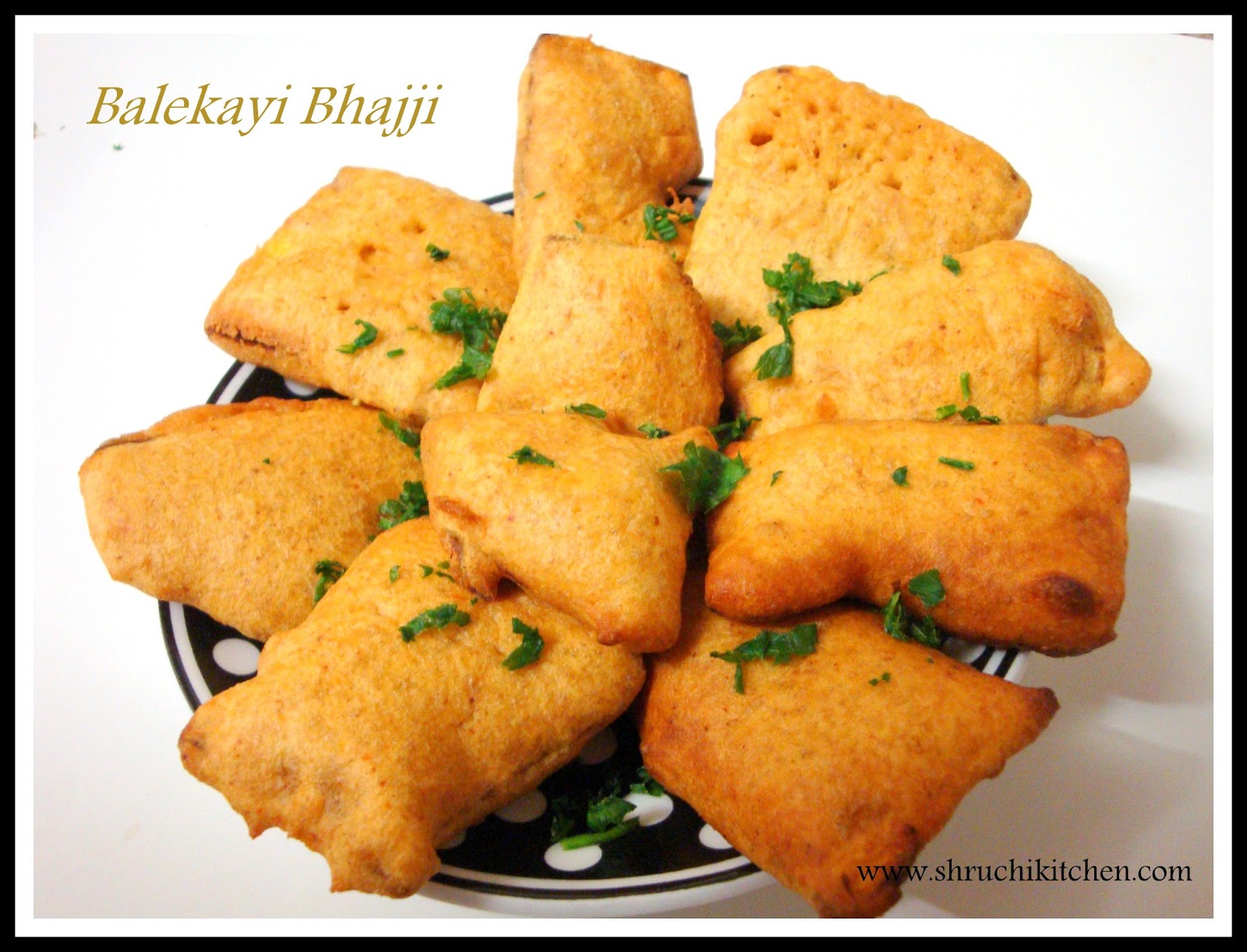 Shruchi Kitchen: Balekai Bajji | Valakkai Bajji | Raw Banana Fritters