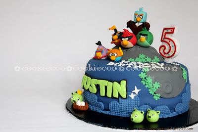 cookiecoo: Angry bird space for Justin
