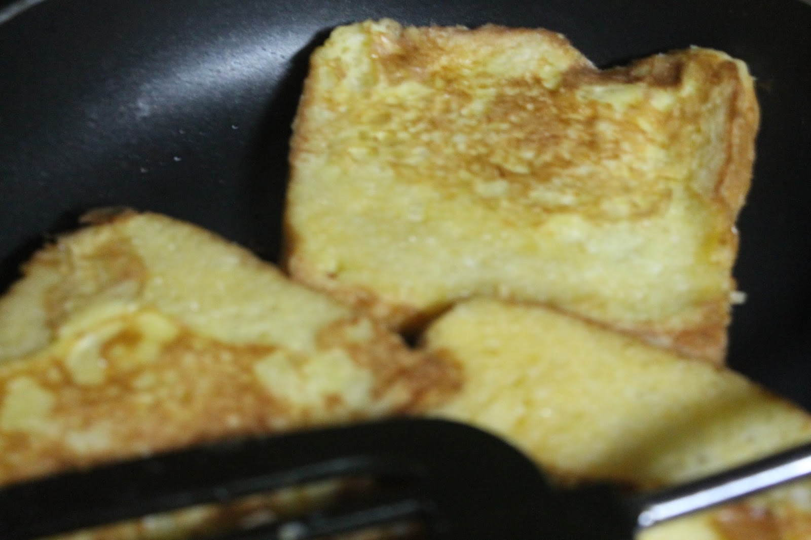 Femi's Kitchen: SWEET BREAD TOAST