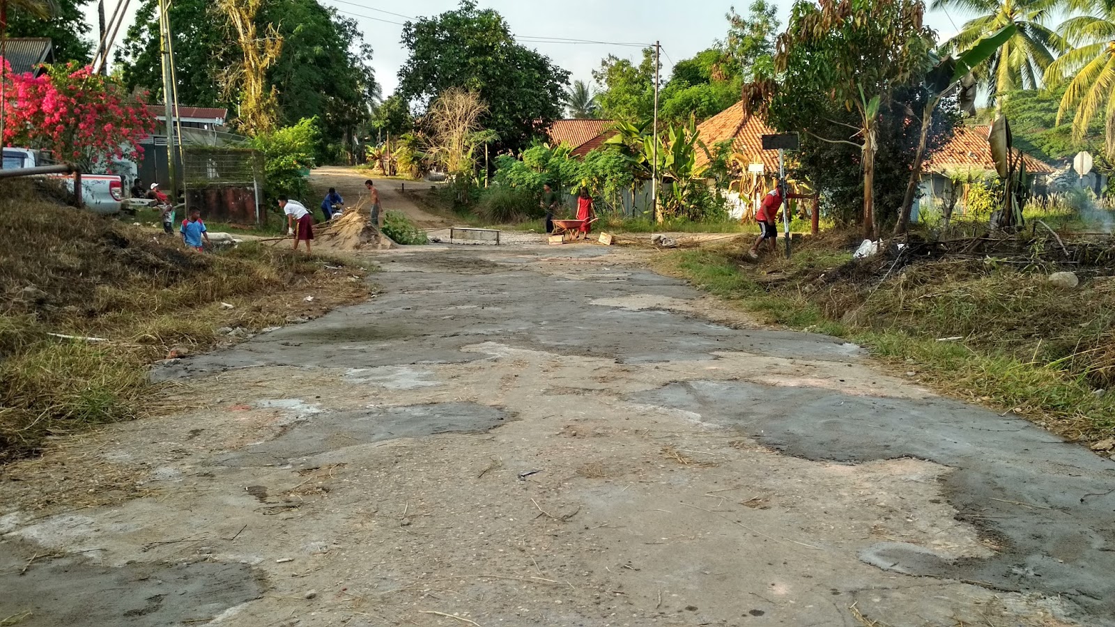 Warga Palang Jalan Sekitar Komplek | bnews