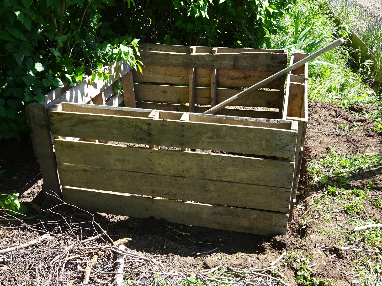 Casa Verde: Lada pentru compost din paleti