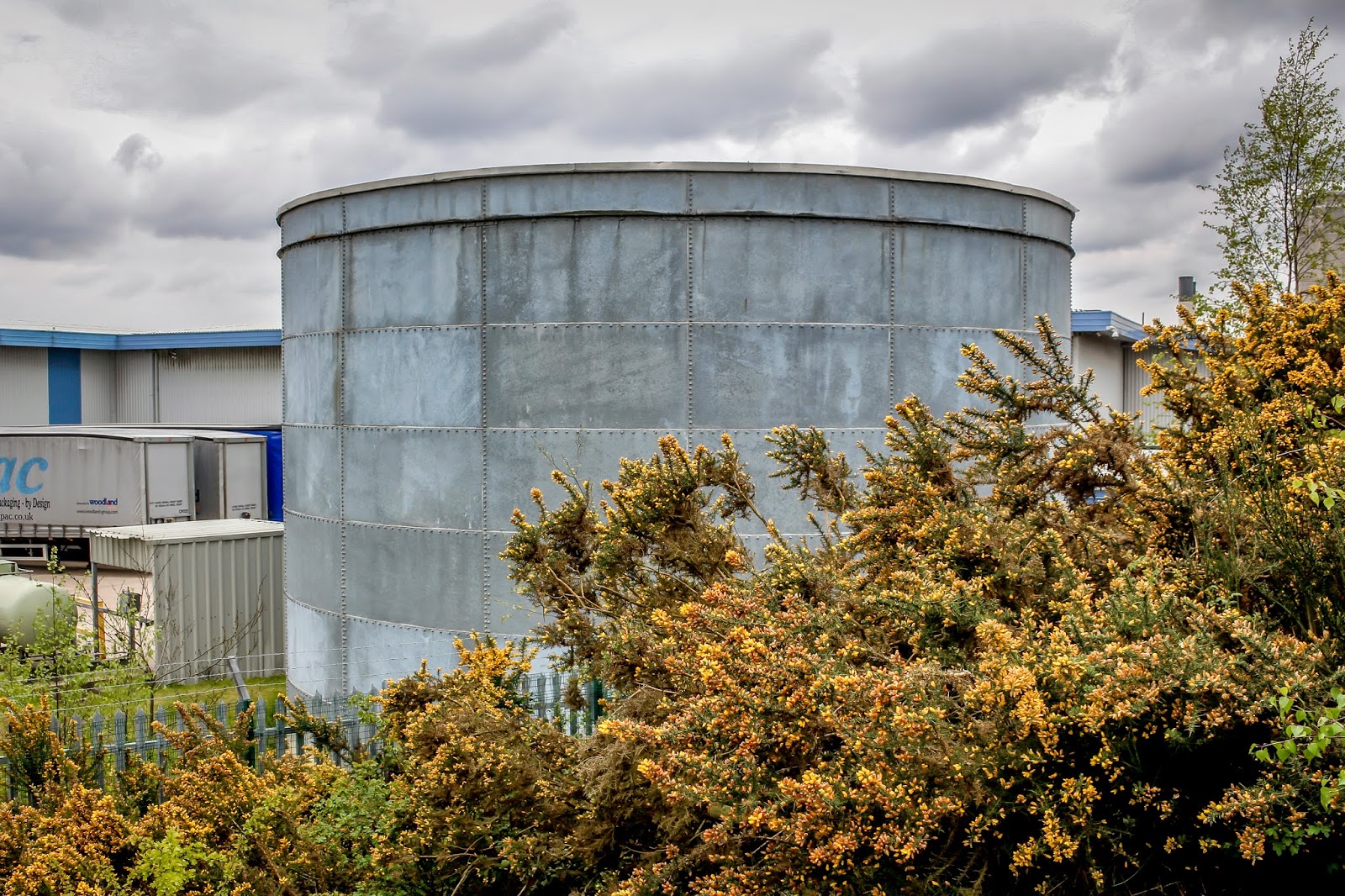 pointless walks to dismal places: Manvers Main Colliery to Cortonwood ...