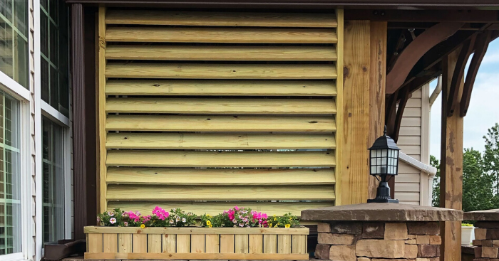 How To Build A Privacy Screen | The Stonybrook House