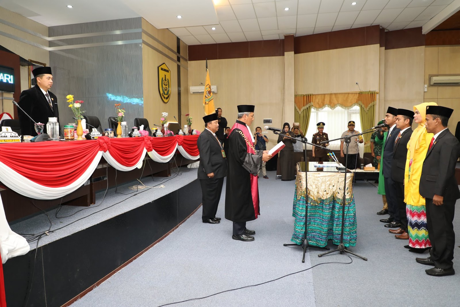 H Harry Wijaya Pimpin DPRD Kota H Harry Wijaya Pimpin DPRD Kota