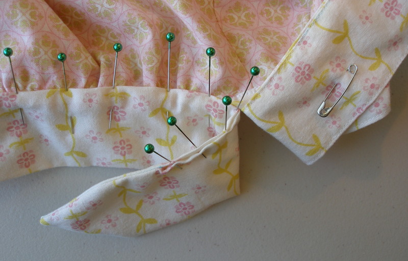 Daisy Chain Creations: Button Bow Closure Shorts Tutorial