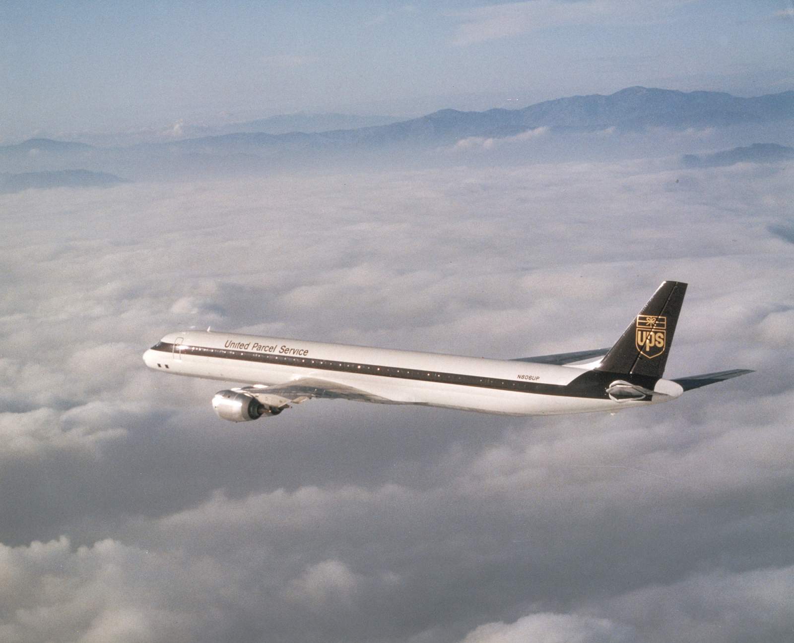 DOUGLAS DC-8-70