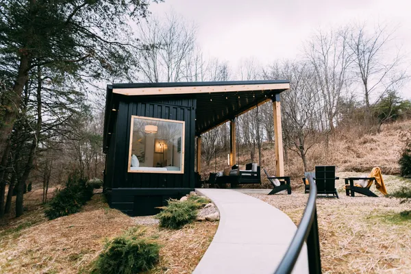 Shipping Container Homes & Buildings: Lily Pad Airbnb - Small Shipping ...