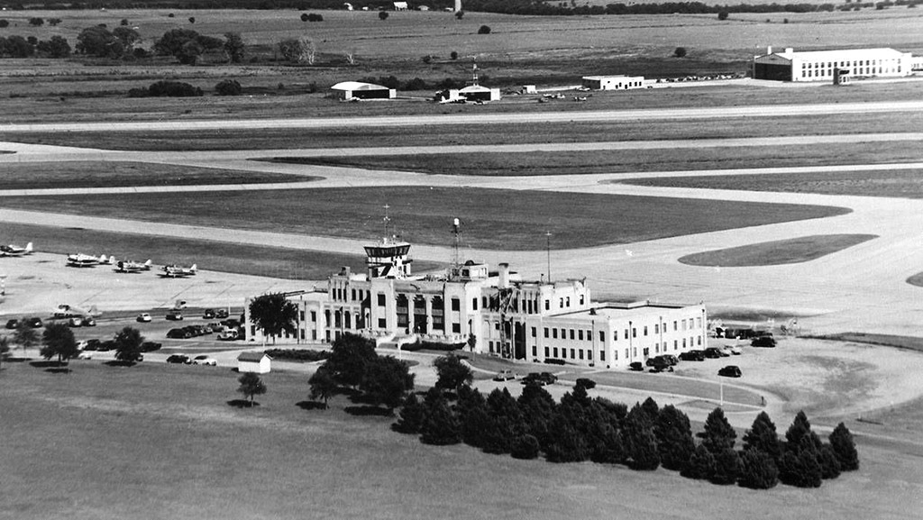 Seeks Ghosts: Haunted Kansas Aviation Museum