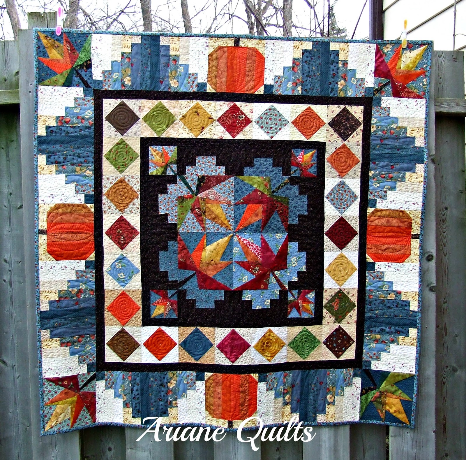 Ariane Quilts: Maple Leaf Medallion quilt is finished!!