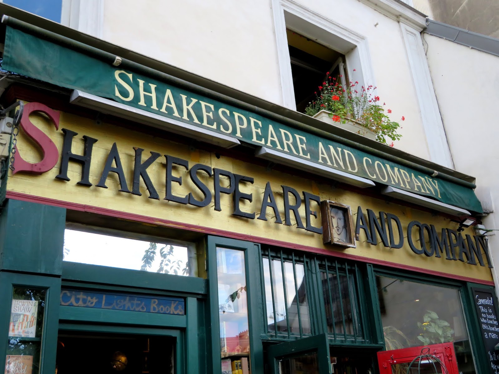 The Marmelade Gypsy: Some of Paris' Most Beautiful Storefronts!