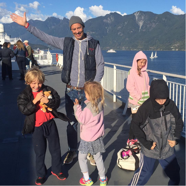 Tom Cavanagh: Perfect Family