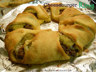 Fantastical Sharing of Recipes: Cheeseburger Ring
