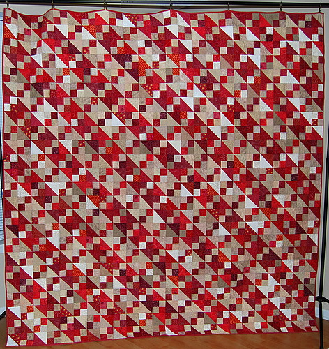Quilt Inspiration: Free pattern day! Red and white quilts (part 1)