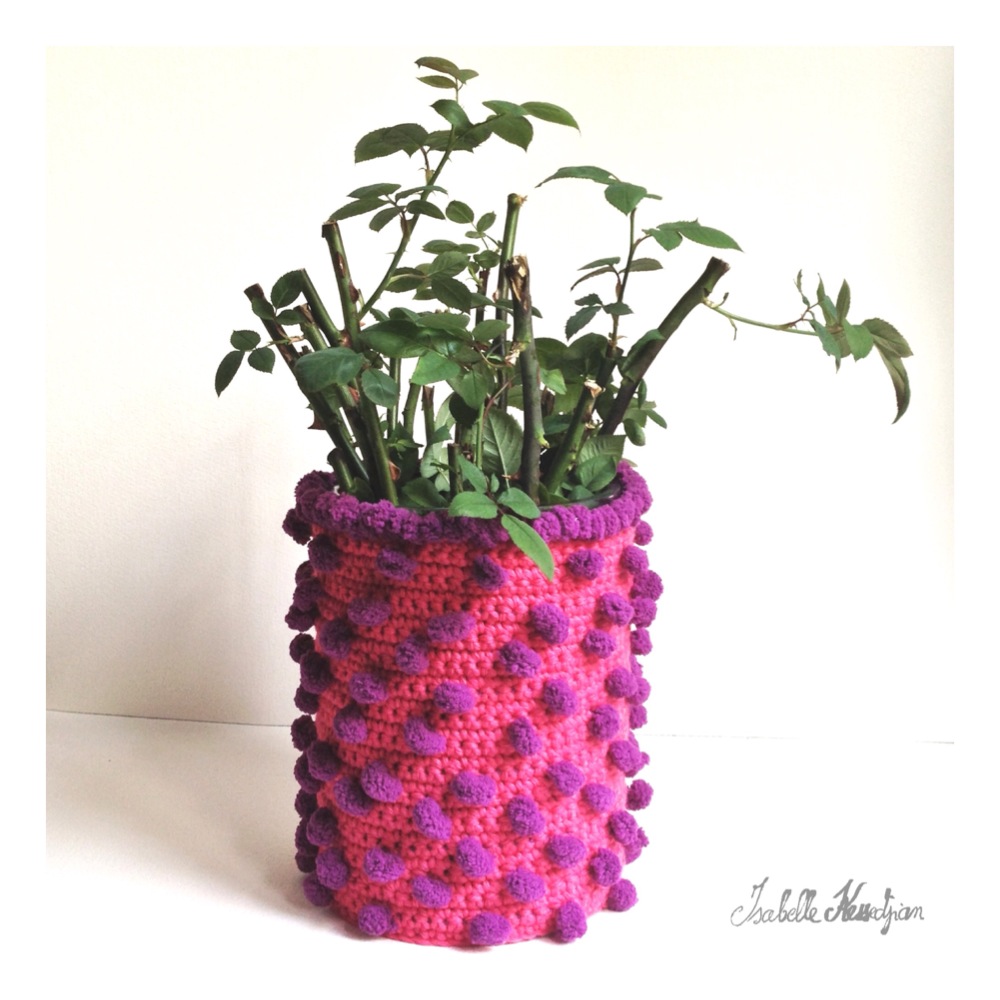 Isabelle Kessedjian: The serial crocheteuses n°170 : un cache-pot.