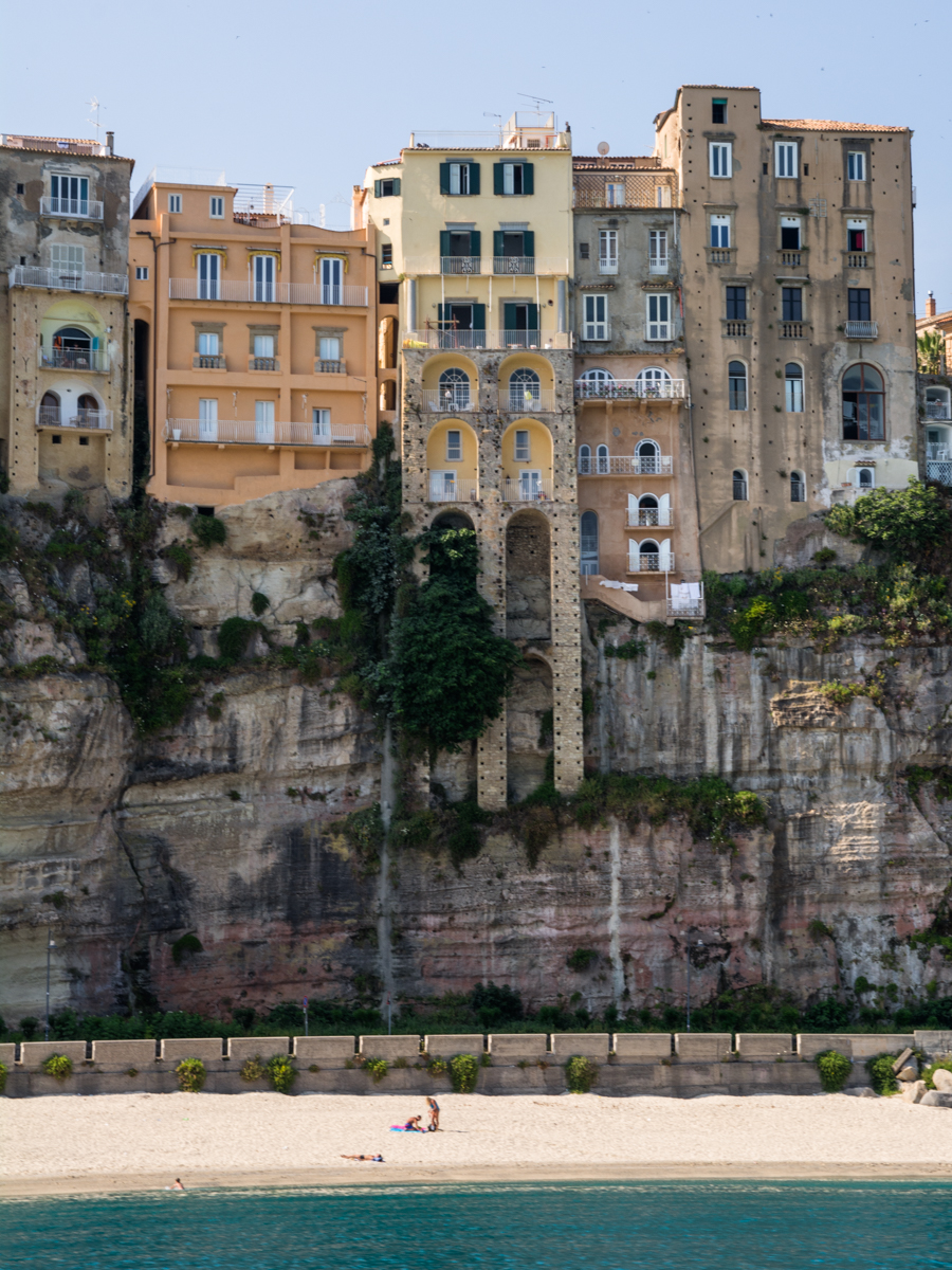 KALABRIJA (2.) - TROPEA & Cipolla Rossa