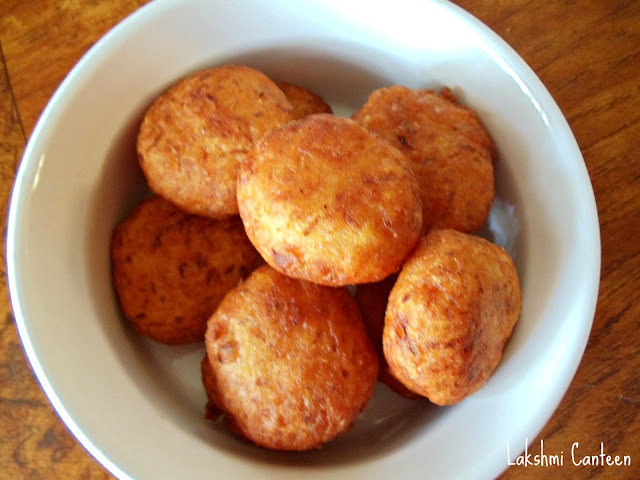 Lakshmi Canteen: Moolangi Ambado (Radish Fritters)