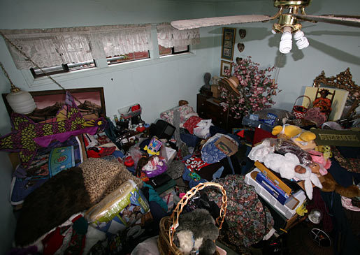 Sustainable Living Hacks: 3 Terrible Cases of Hoarding
