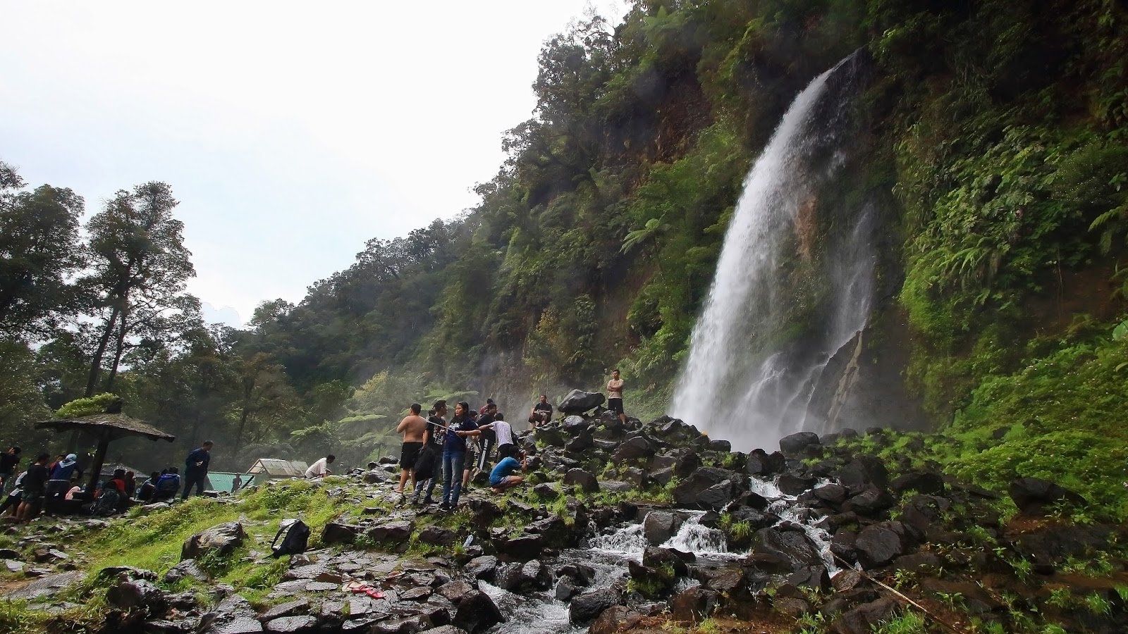 Mengunjungi Curug Cibeureum, Curug Cidengdeng dan Curug Cikundul di ...