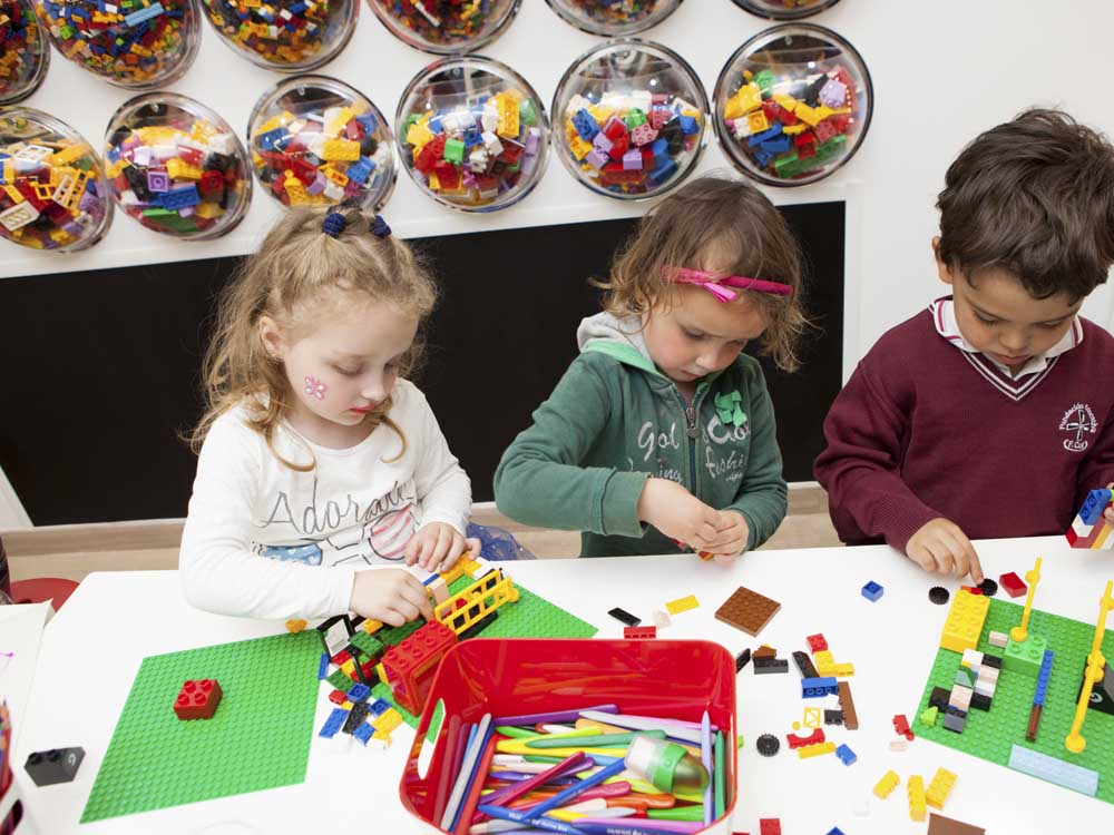 BarakaldoComercial | Espacio Play inaugura una sala equipada para niños, negocio o 'txoko'