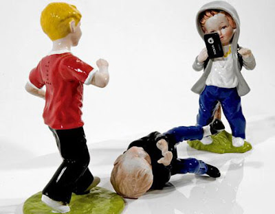 PSICOLOGOS PERU: HAPPY SLAPPING = GOLPEAR PERSONAS PARA FILMARLAS