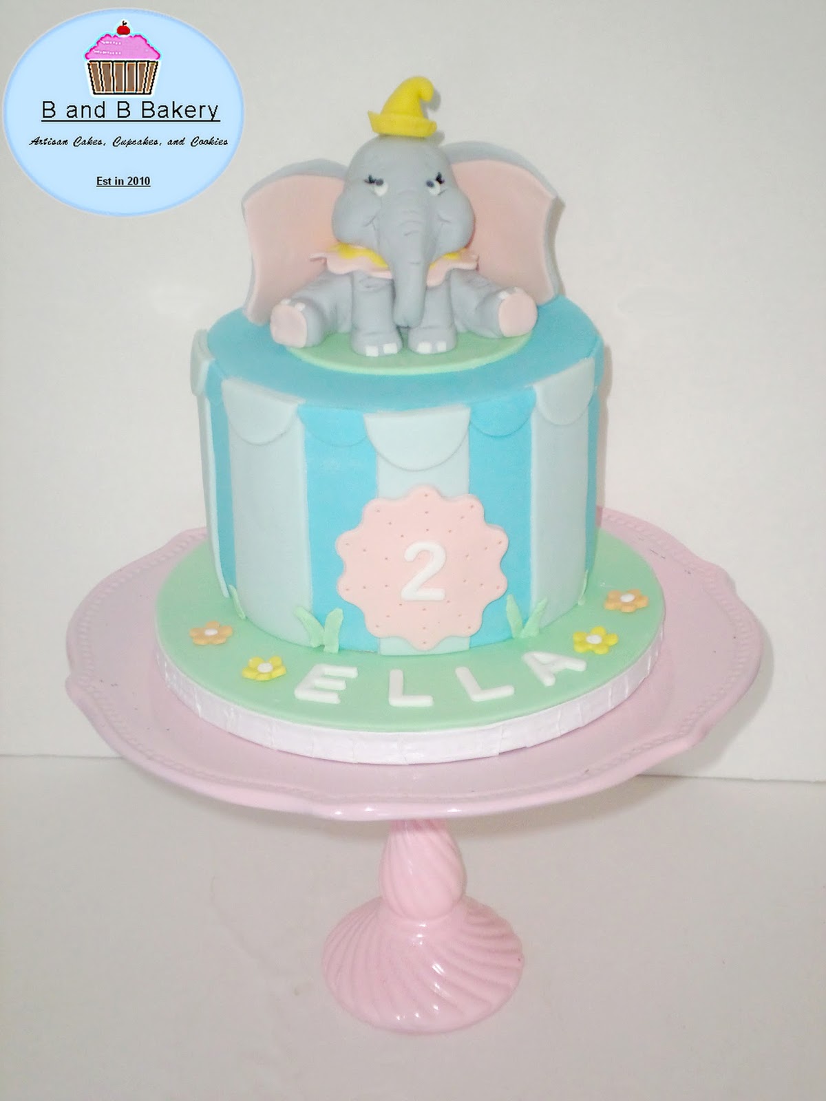 Buttons and Bows Bakery: Dumbo Cake