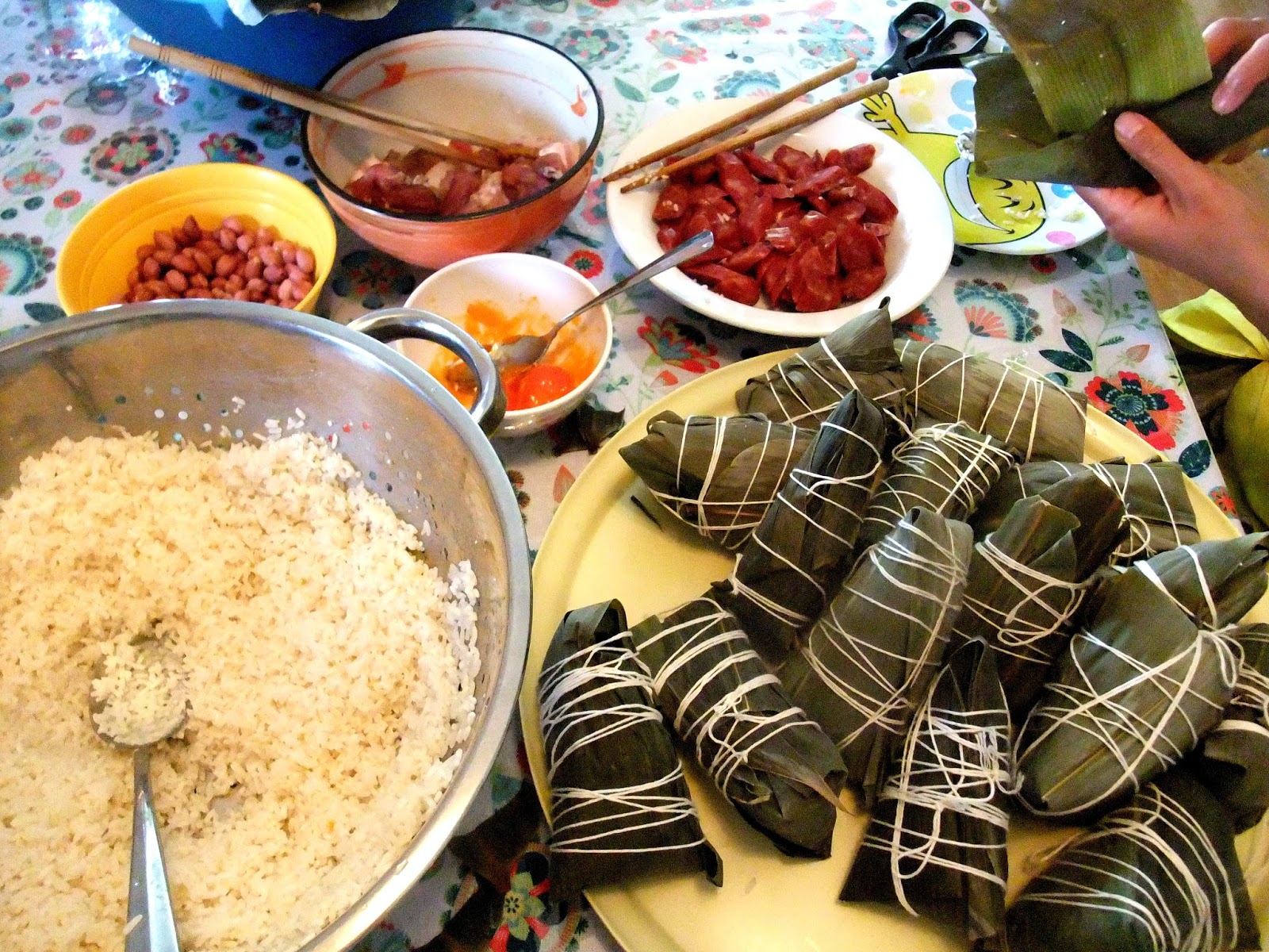 Susan's Savour-It!: Sticky Rice in Bamboo Leaves Parcels (Zong Zi)...