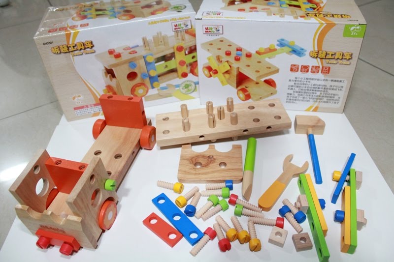 SMART INTELLIGENT TOYS: Wooden Work Bench (3+ Toddler)