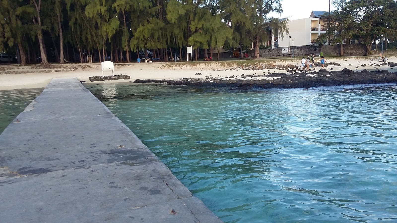 Go with Henry: Stunning Blue Bay Marine park