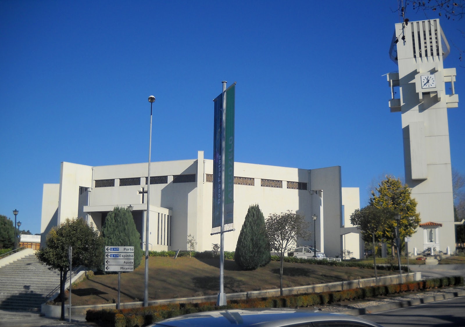 Viajar e descobrir: Portugal - Arcozelo - Igreja