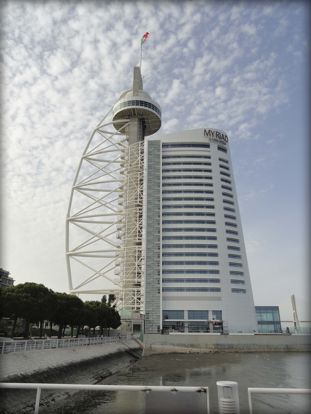 Viajar só?: No caminho do oriente (Lisboa)