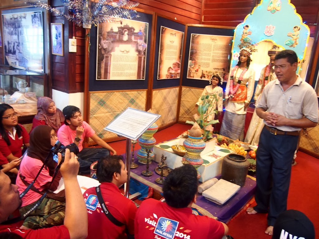 Travelholic: Melaka | Chetti, Chettiar and Mamak. The difference.