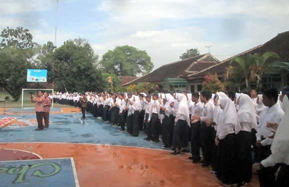 PENGUSAHA MUSLIM YOGYAKARTA: HUT SMP N 3 GAMPING YG KE -34 SLEMAN ...