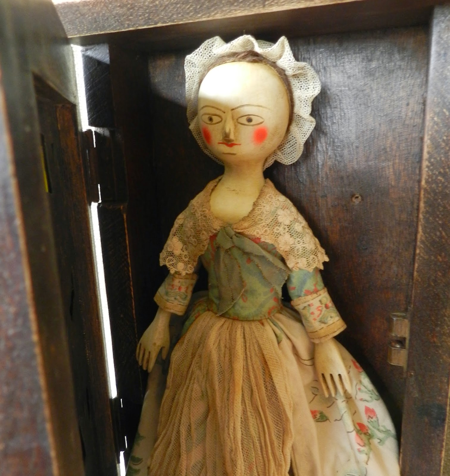 The Old Wooden Sisters: Queen Anne Doll reproduction , 11 " tall ...