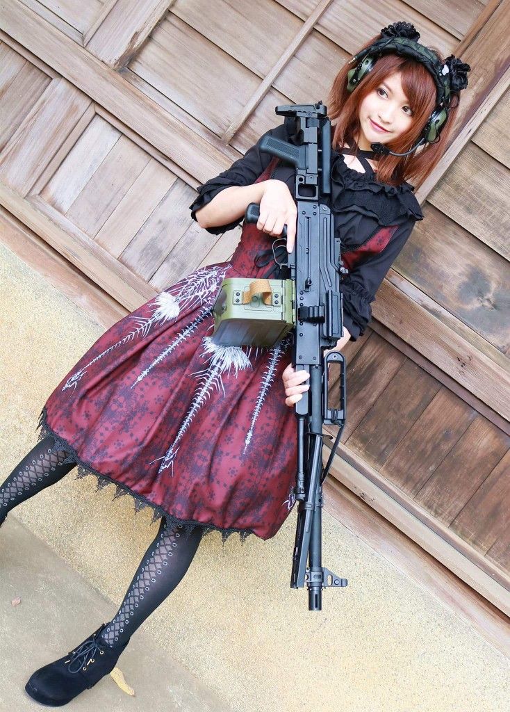 Amazing WTF Facts: Cute Asian Girls With Guns - Japanese Cosplay Armed ...