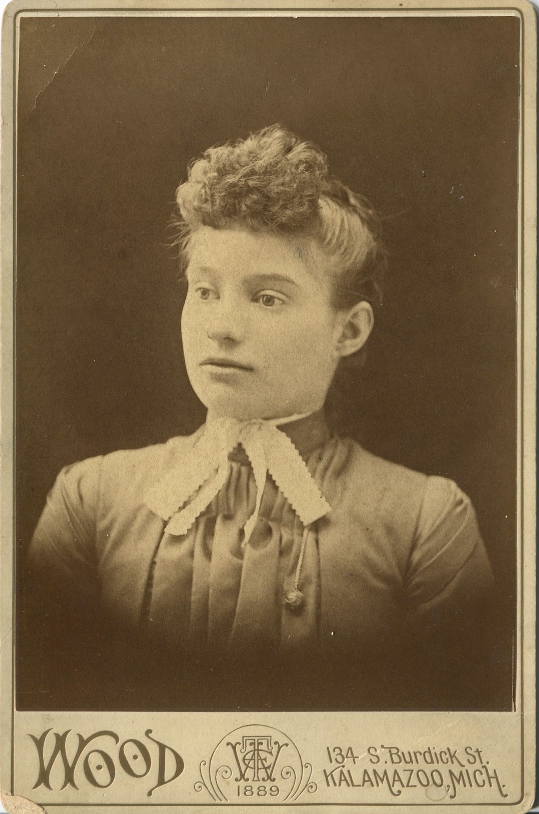 TempoSenzaTempo: That Gal in Kalamazoo